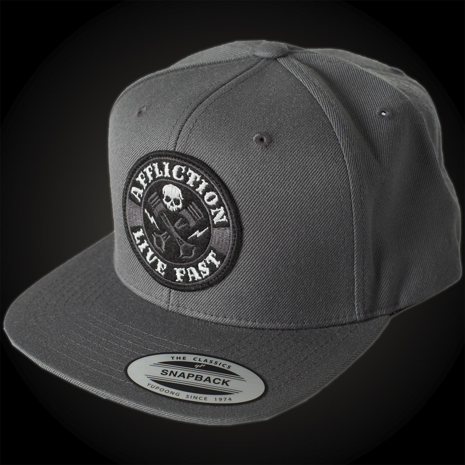Affliction Cross Pistons Cap mit besticktem Patch